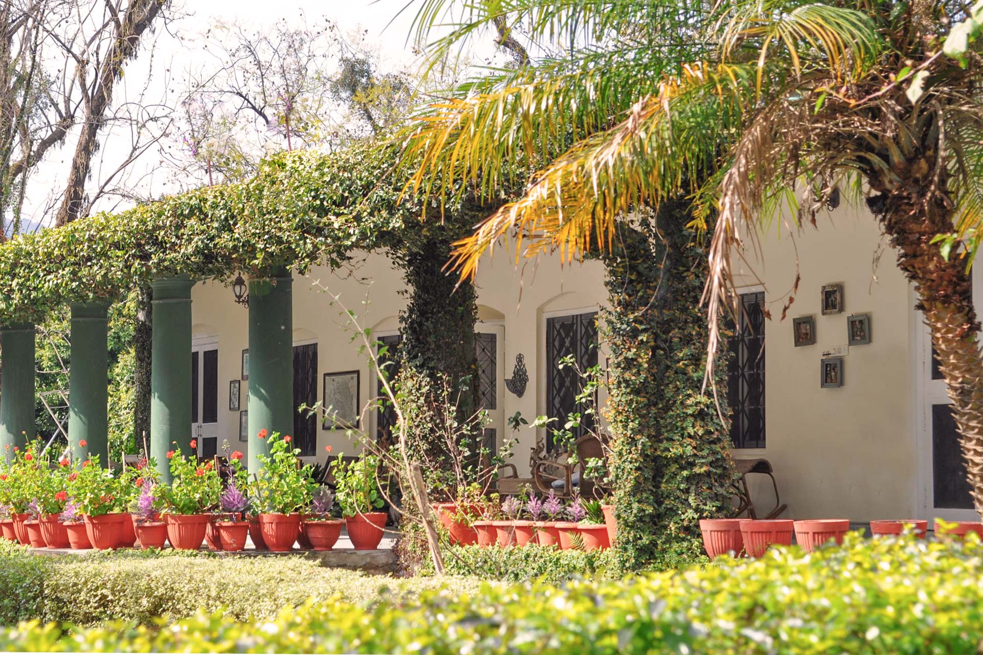 Book Luxury Villas In Dehradun | Homestay In Dehradun - StayVista