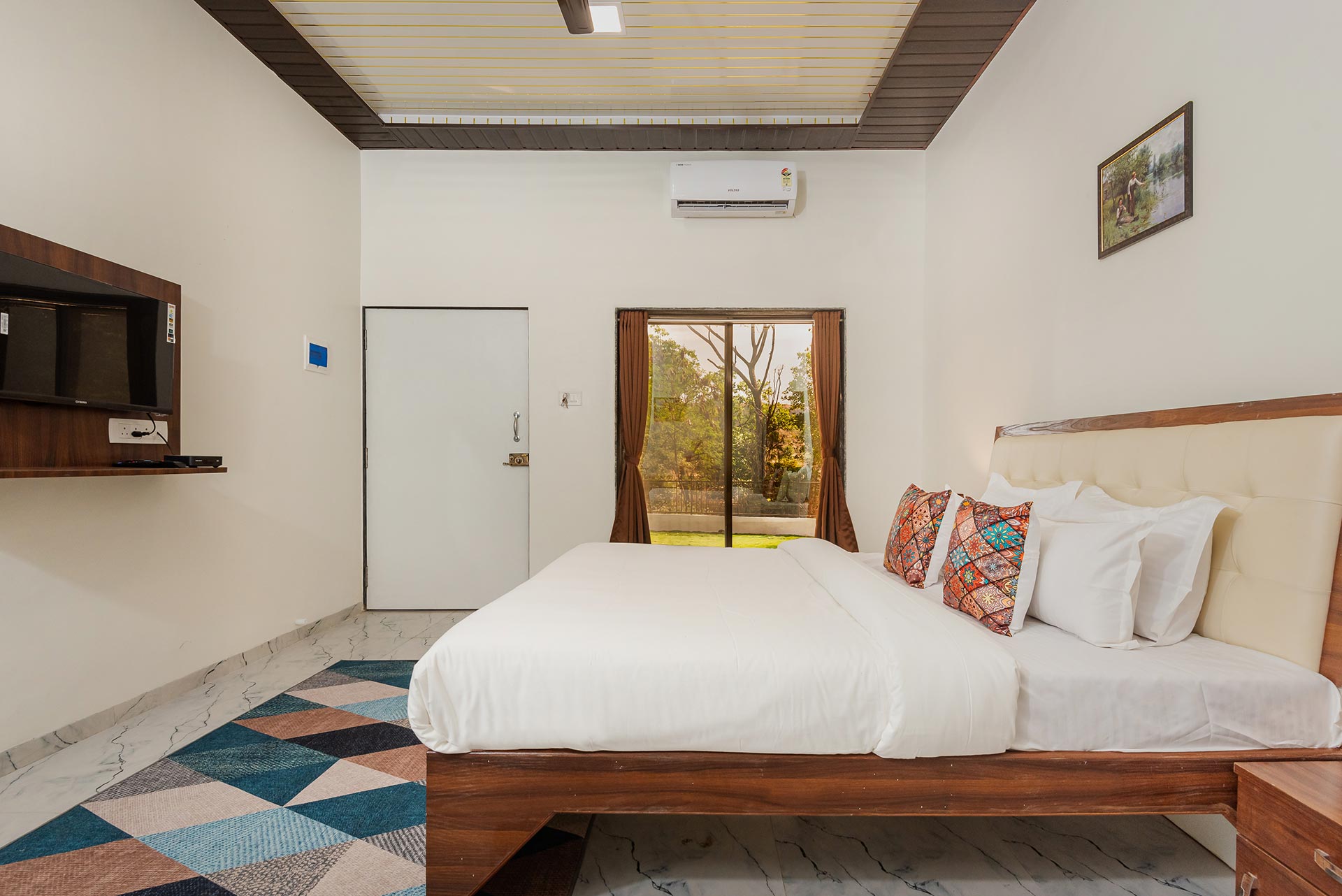 Book Pool Villas In Karjat for Rent | Bungalow In Karjat - StayVista