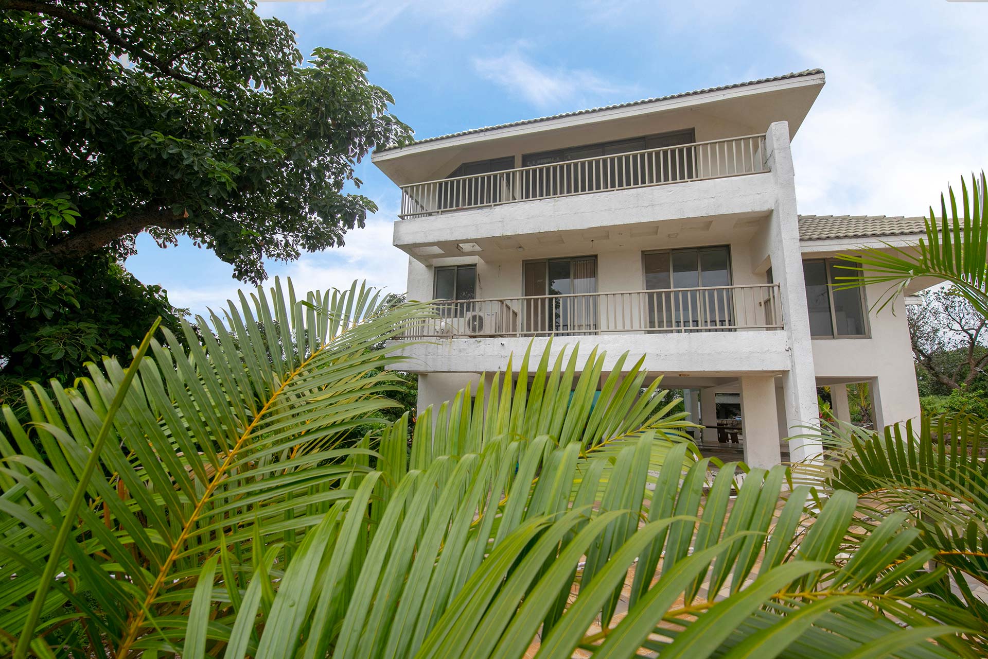 Book Private Villas In Uttan | Beach Cottages In Uttan - StayVista