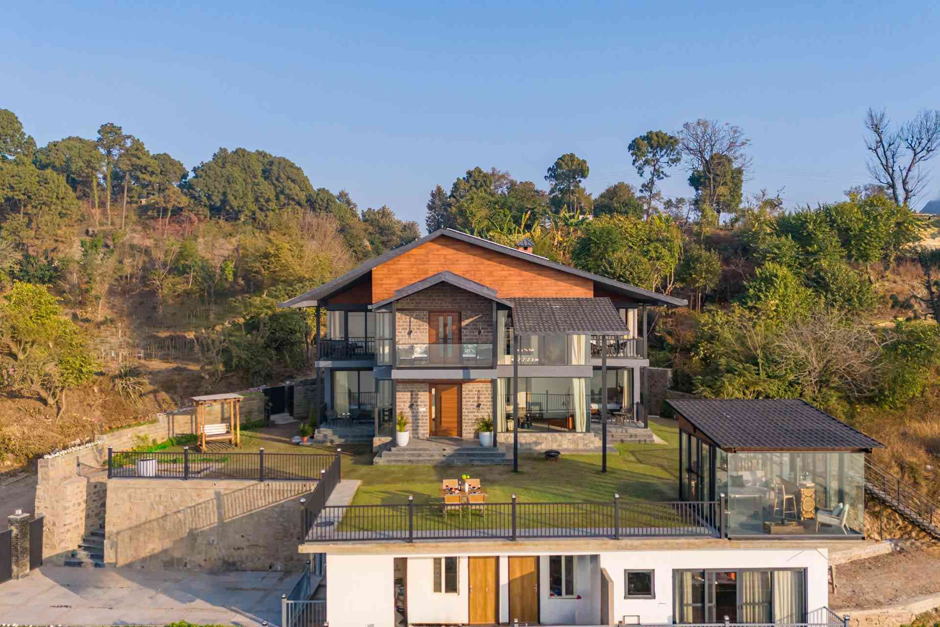 Book Your Luxurious Stay @ 3 Rooms @ Savara In Kasauli, Himachal pradesh from StayVista