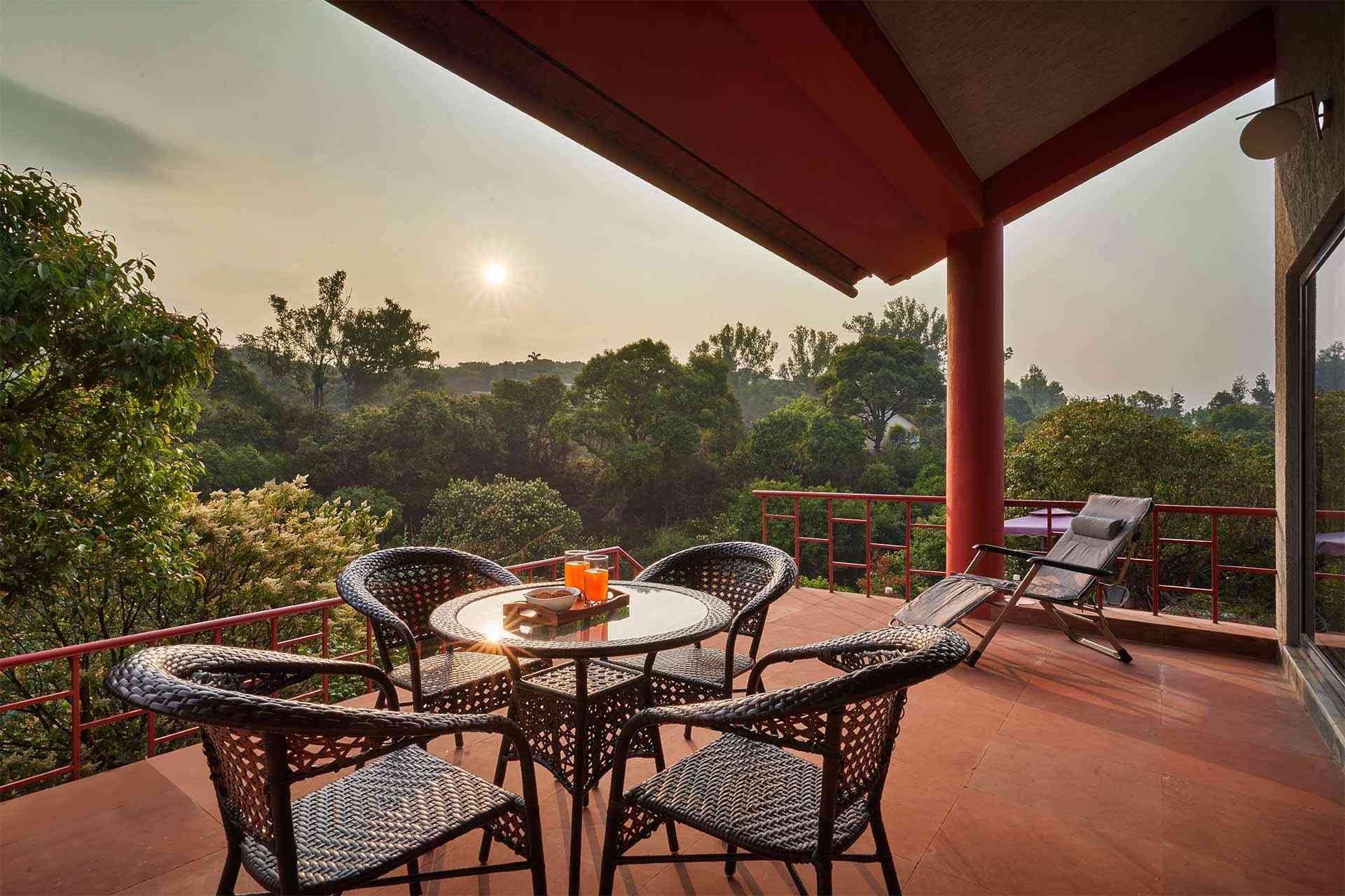Book Your Luxurious Stay from StayVista