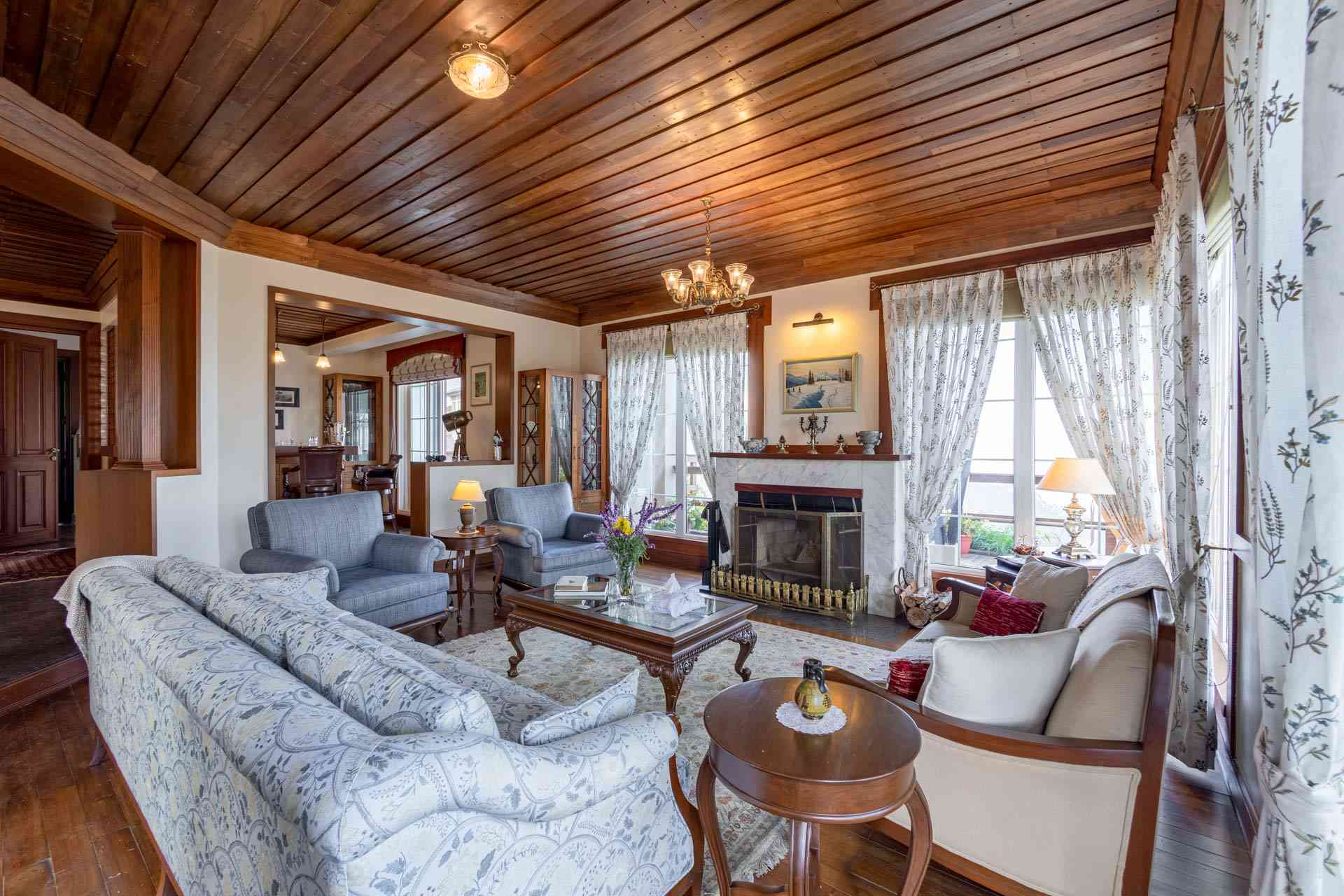 Book Your Luxurious Stay @ Kaudia Estate - Kanatal In Mussoorie ...