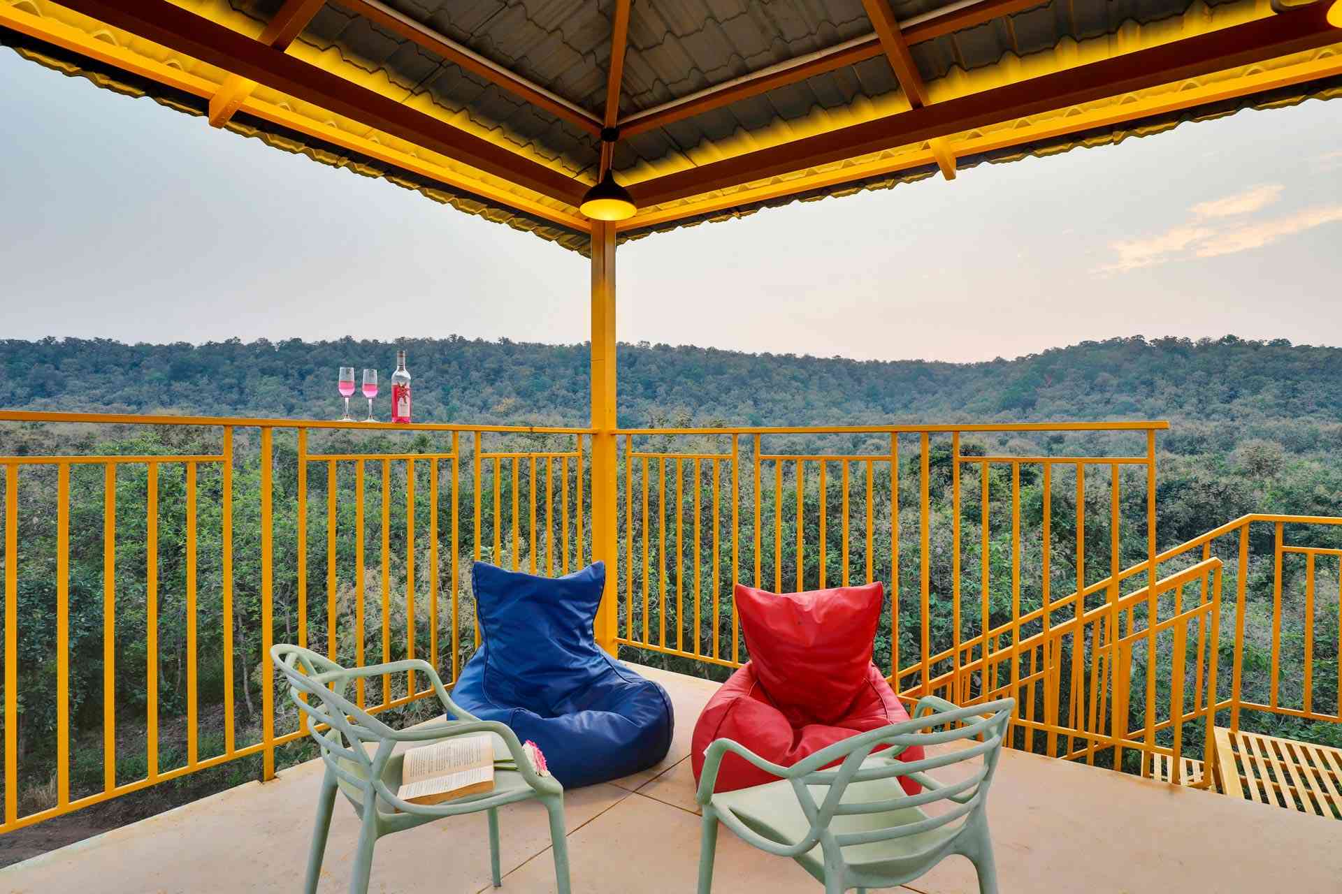 Book Your Luxurious Stay from StayVista