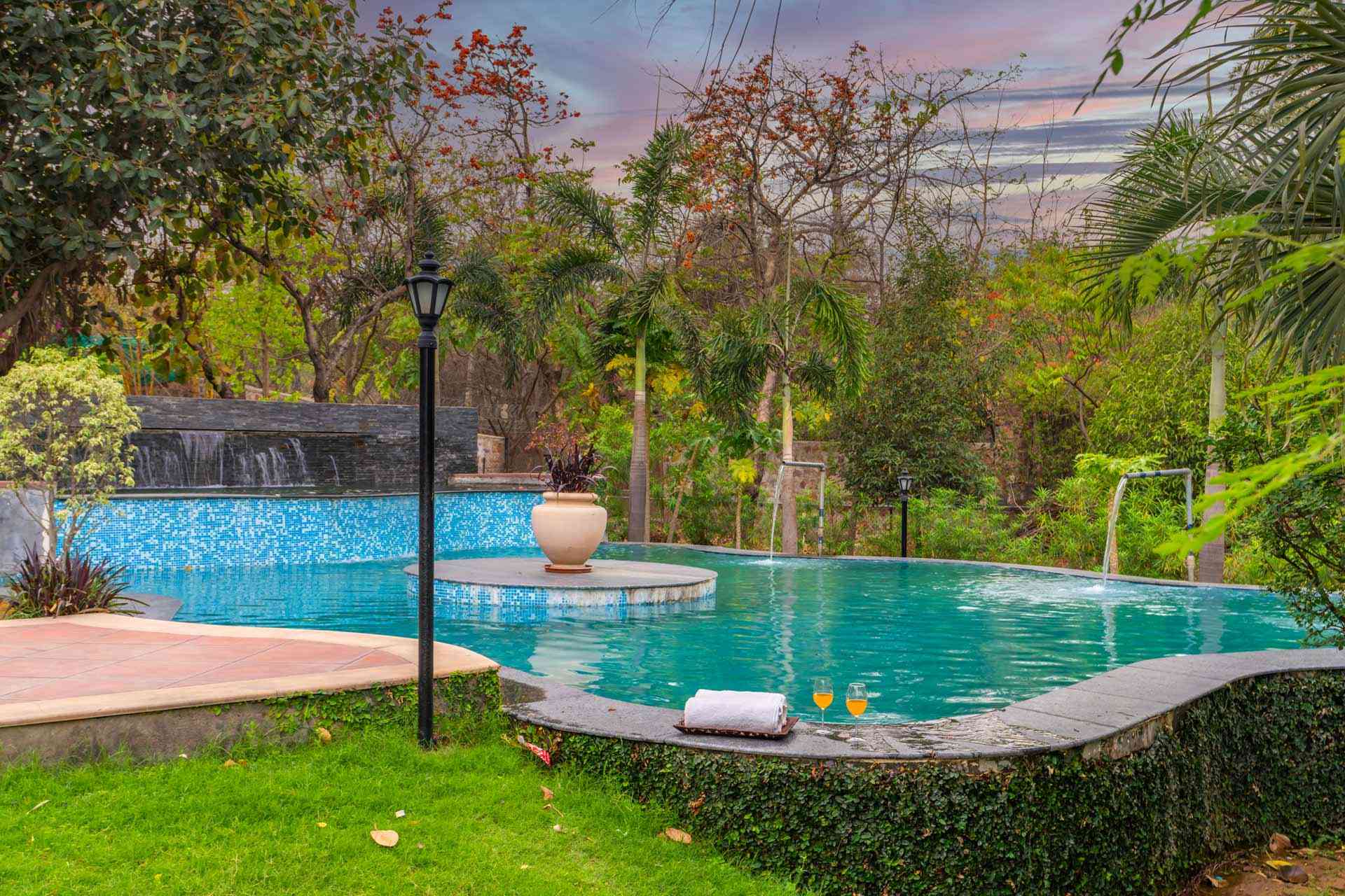 Book Your Luxurious Stay @ Maple Farms - Sohna In New delhi from StayVista