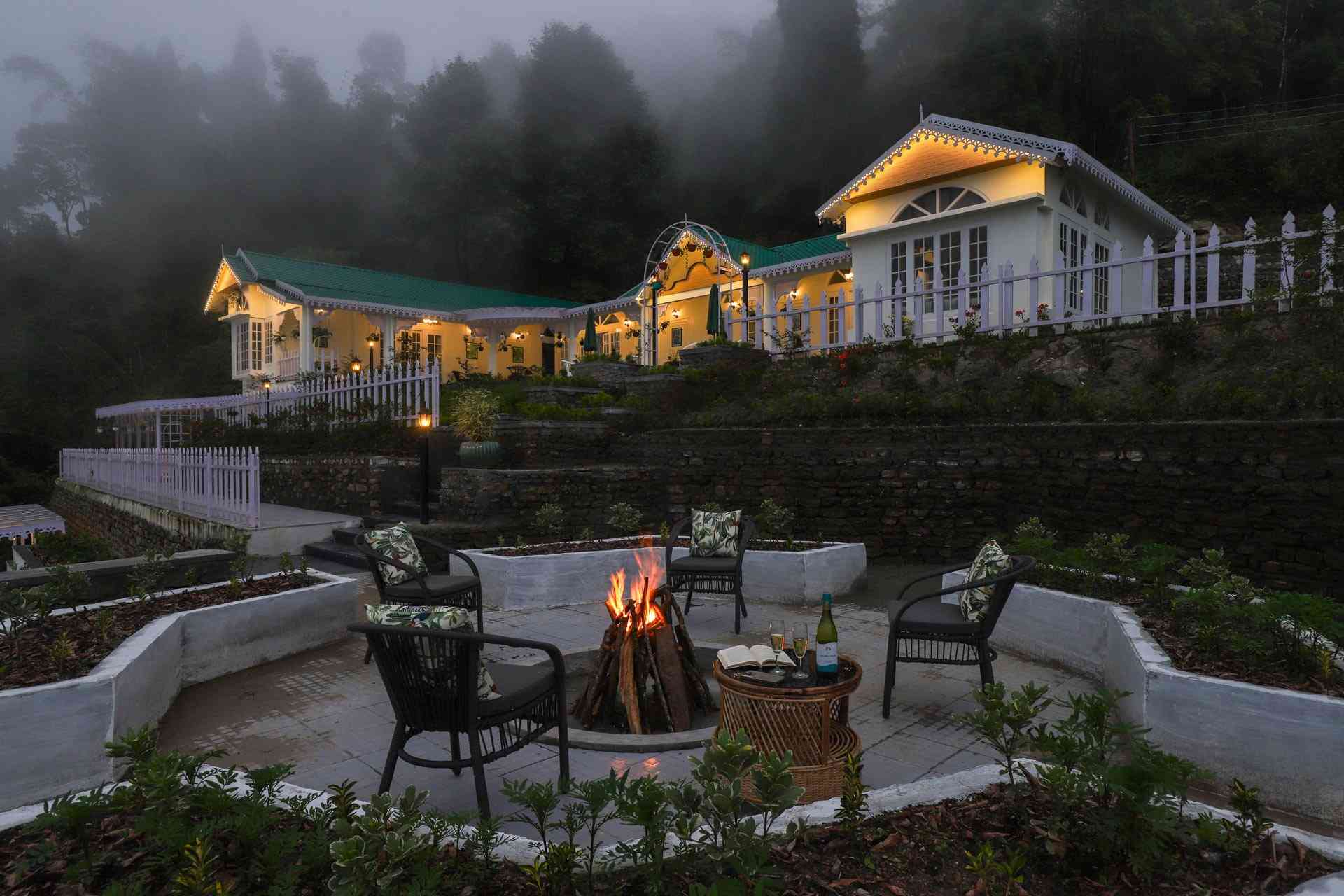 Book Your Luxurious Stay from StayVista