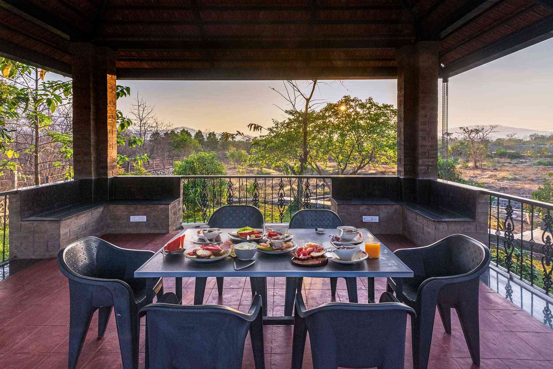 Book Your Luxurious Stay @ Nyra Farms - Wada In Mumbai from StayVista