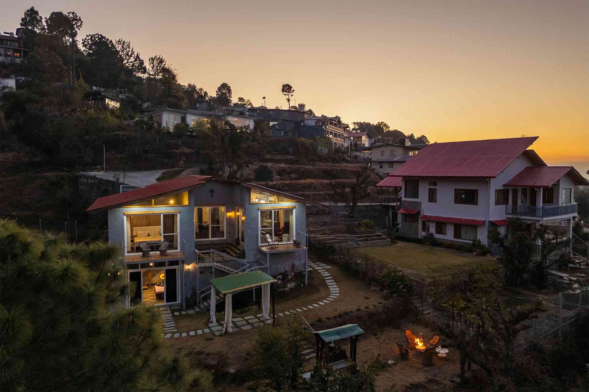 Book Your Luxurious Stay @ Pleasance Villa In Ranikhet, Uttarakhand ...