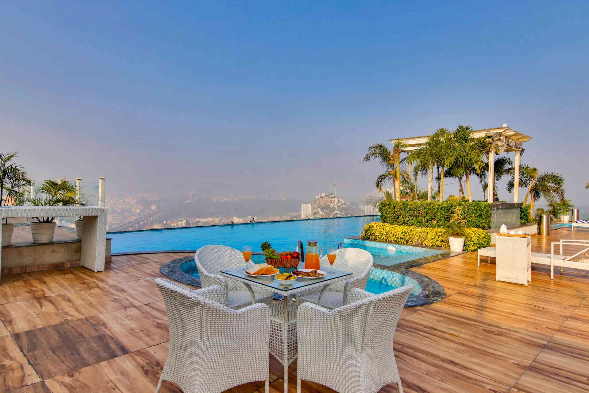 Book Your Luxurious Stay @ Skyline Studio Apartments In Jaipur from StayVista