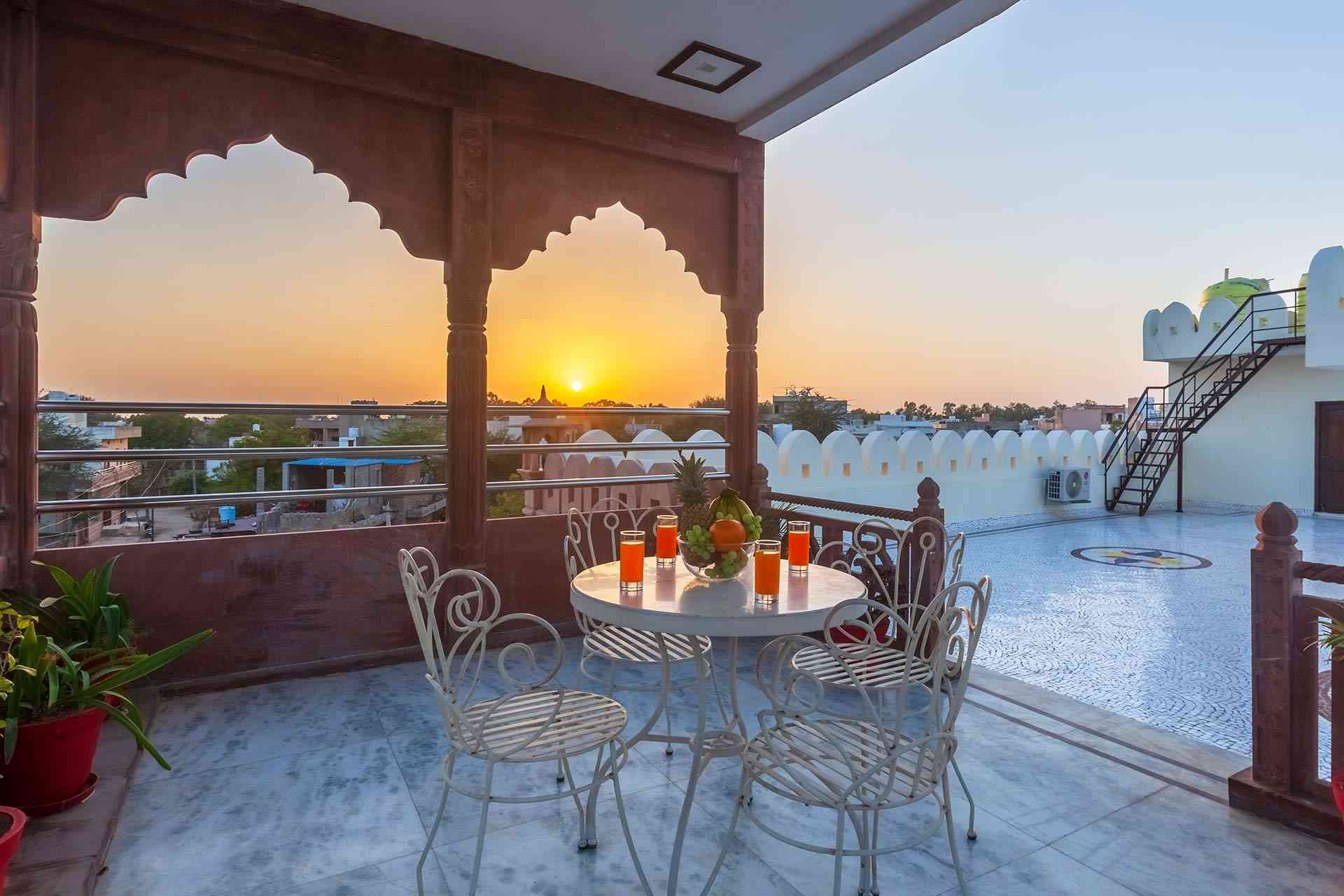 Book Your Luxurious Stay @ Sunset Escape In Jodhpur from StayVista
