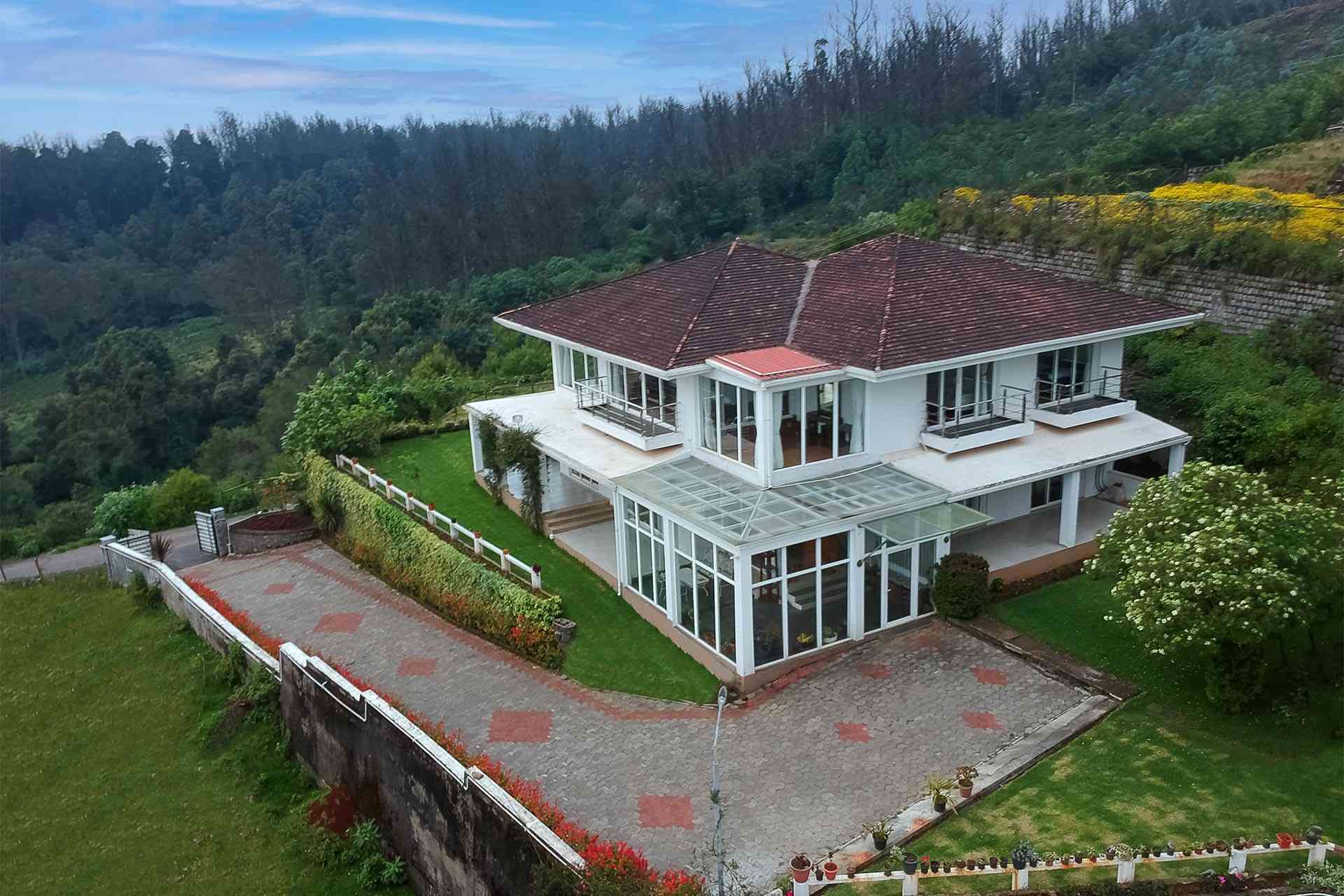 Book Your Luxurious Stay @ The Lilly In Ooty, Tamil nadu from StayVista