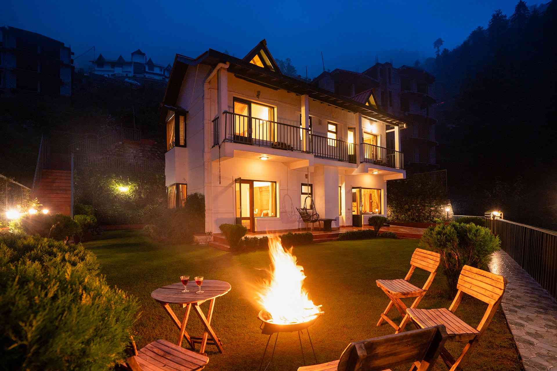 Book Your Luxurious Stay @ Under The Pines In Shimla, Himachal pradesh ...