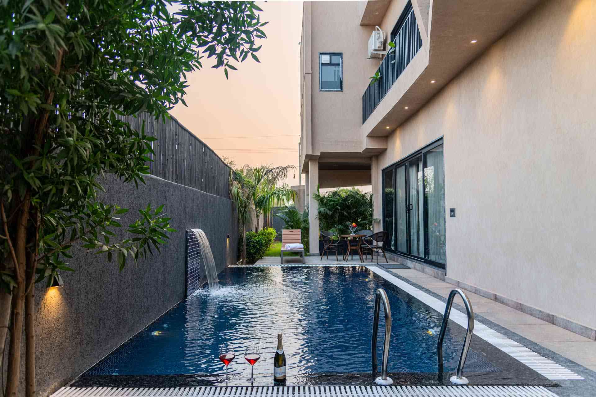 Book Your Luxurious Stay @ Urban Escape In Jaipur from StayVista