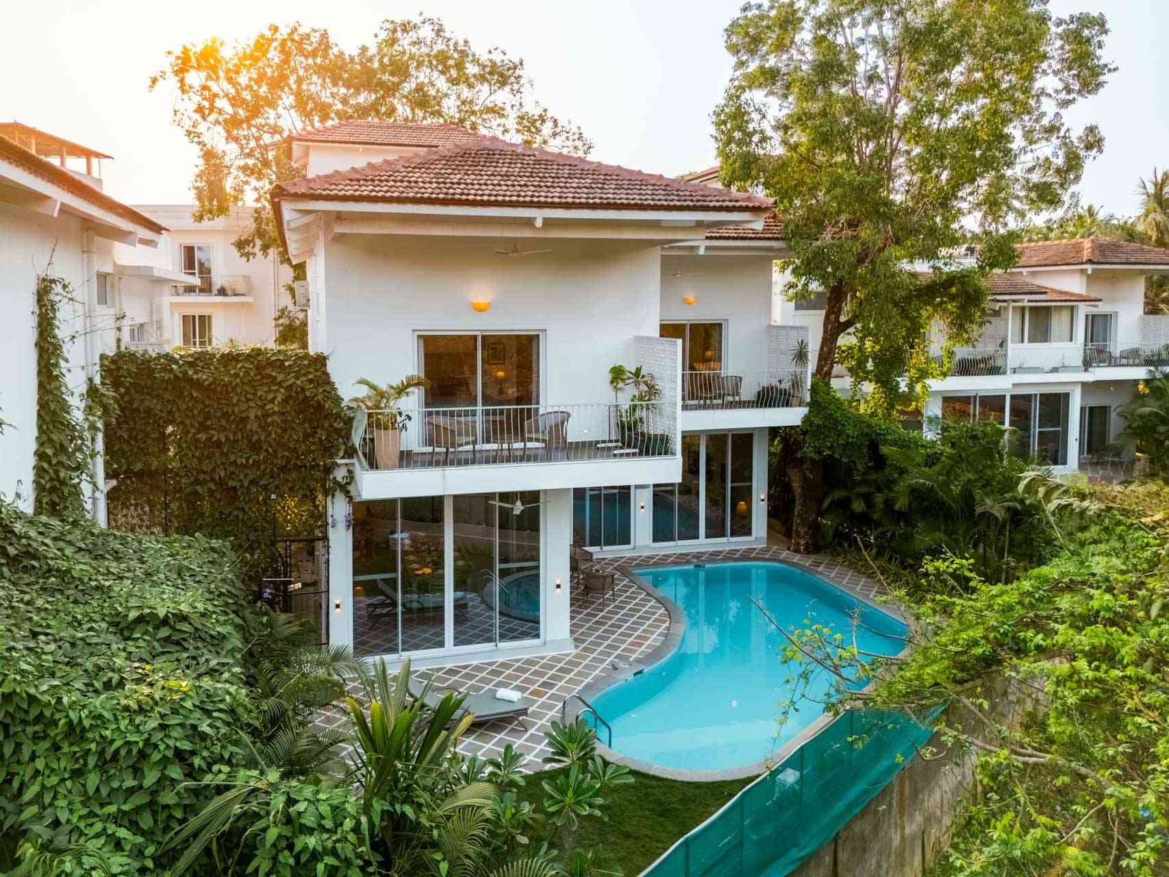 Book Your Luxurious Stay @ Villa Marisol In Mandrem, Goa from StayVista