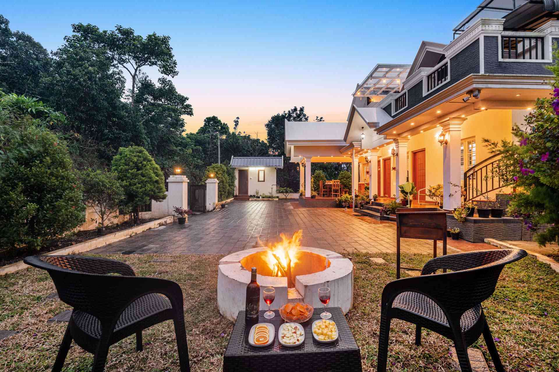 Book Your Luxurious Stay @ Yug @ Titha Villa In Munnar, Kerala from ...