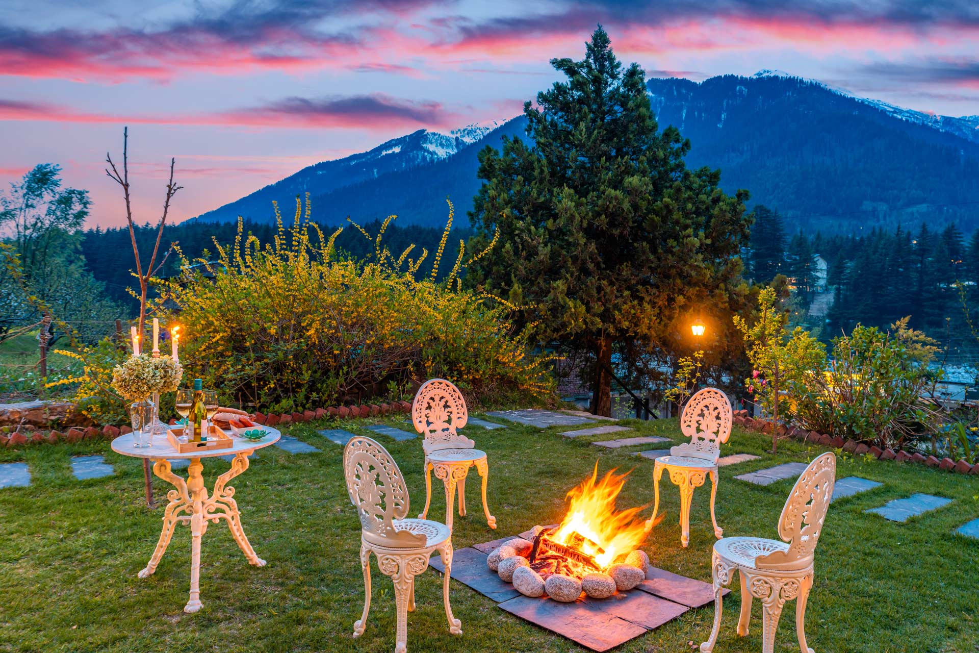 Book Your Luxurious Stay @ Snowdrop House In Manali, Himachal pradesh ...