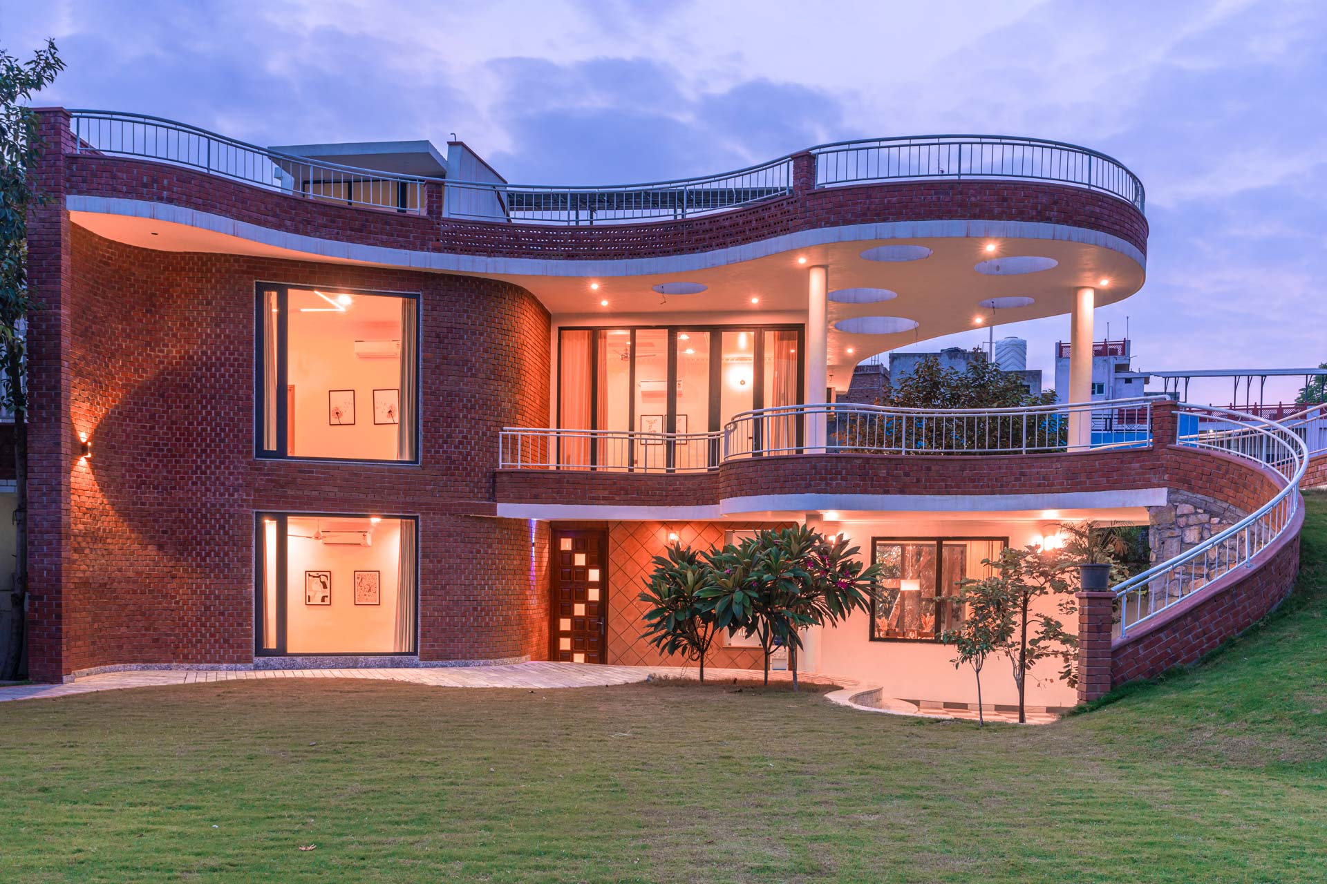 Book Your Luxurious Stay @ The Tree House In Jaipur from StayVista