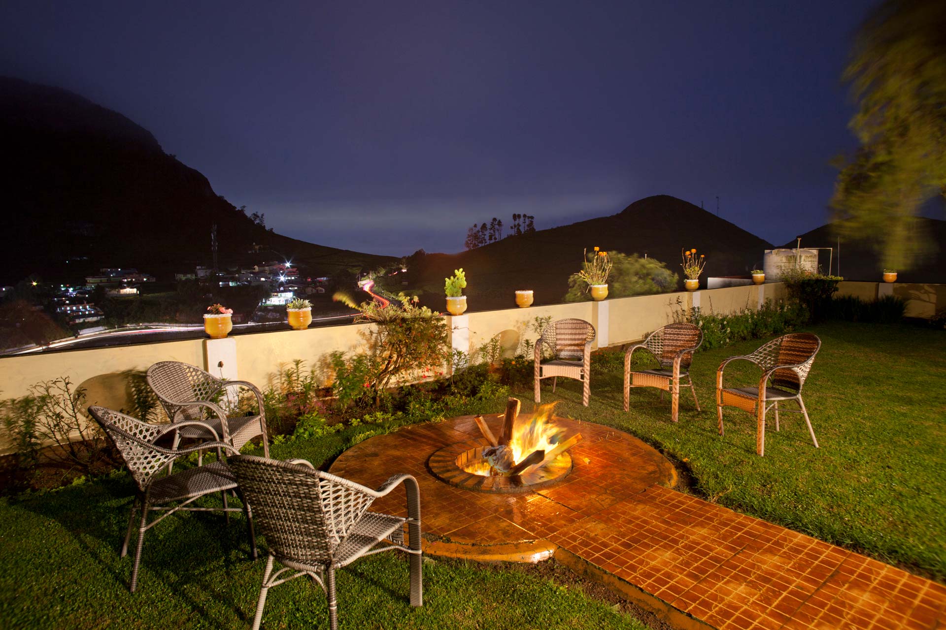 Book Luxury Villas In Ooty | Best Homestay In Ooty - StayVista