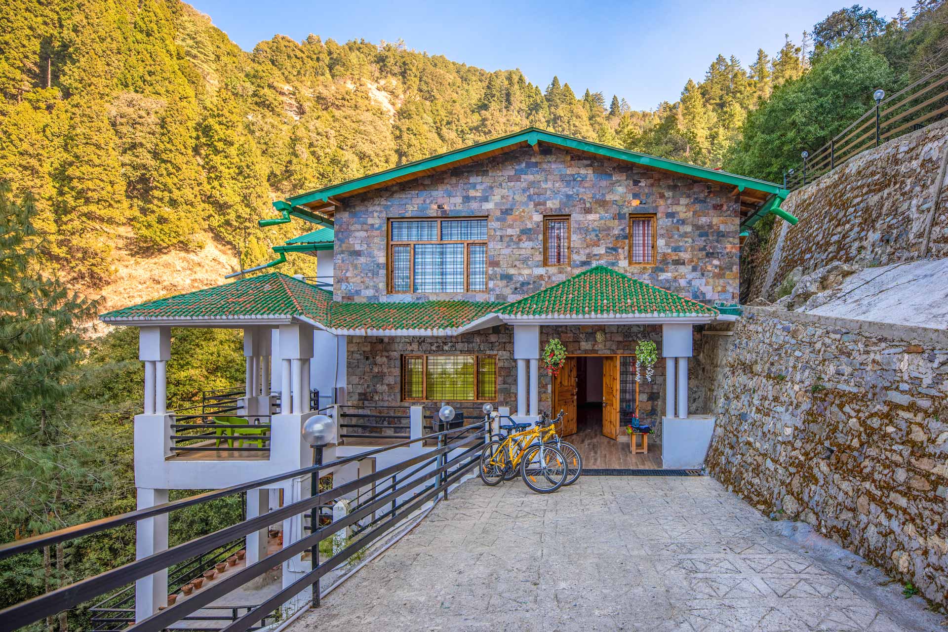 Villa Clouds Haven - Pangot - Just Home Stay